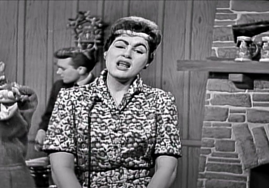 Patsy Cline - Crazy (1961) - MaiBeautySong