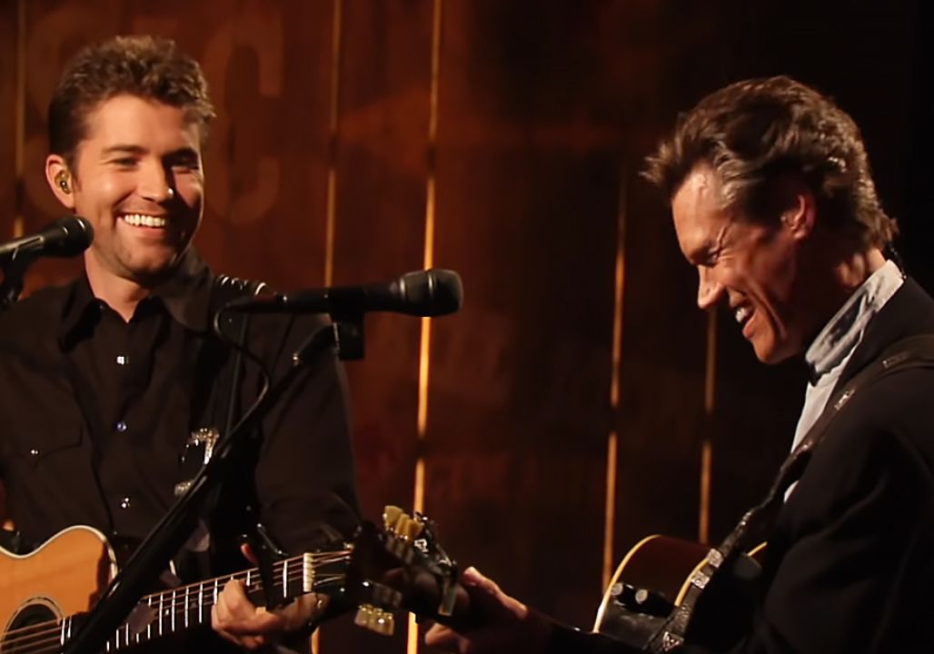 Randy Travis & Josh Turner Perform "Your Man" - MaiBeautySong