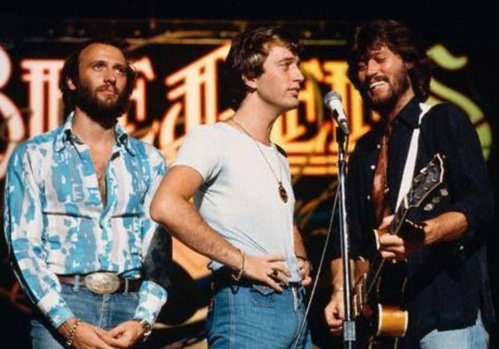 Bee Gees - Tomorrow Tomorrow - MaiBeautySong