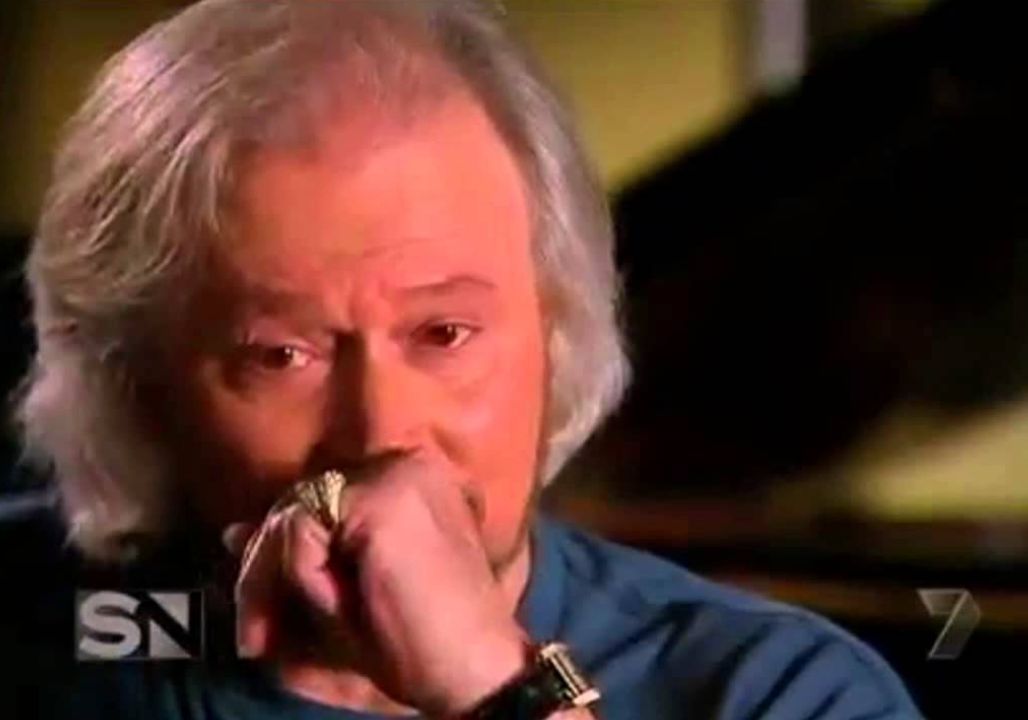 Barry Gibb - Don't Cry Alone (Robin Gibb Song) - MaiBeautySong