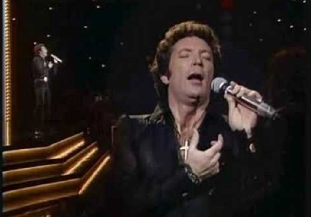 Tom Jones - "I Wake Up Crying" - MaiBeautySong