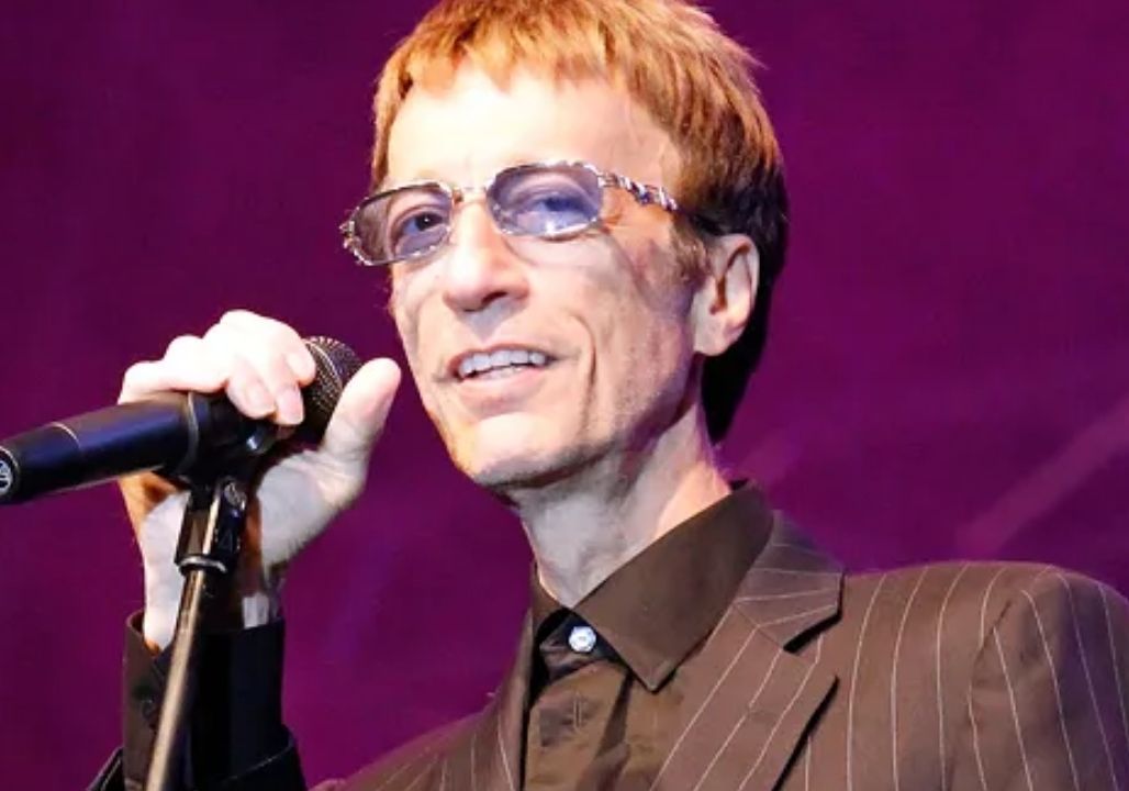 “At 61, Robin Gibb Finally Told the Truth — The Secret That Changed ...