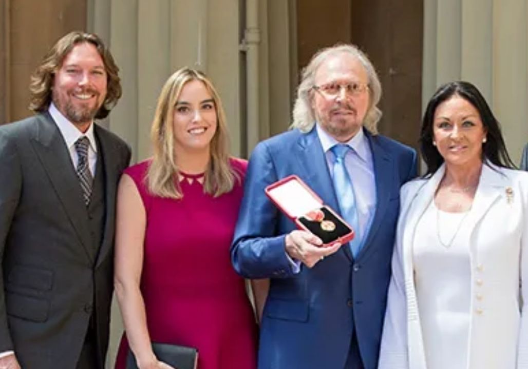 “From Disco Hits to Family Bonds: Discover What Barry Gibb’s Children ...